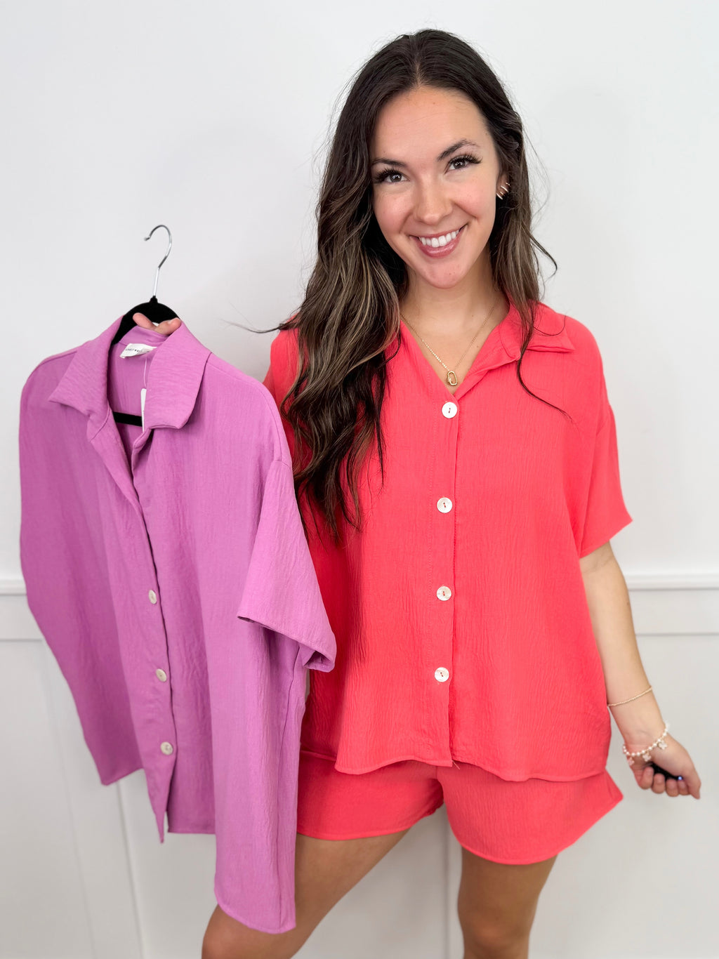 Know it All Lightweight Short Sleeve Avery Mae Button Up Top - 2 color – Avery Mae Boutique