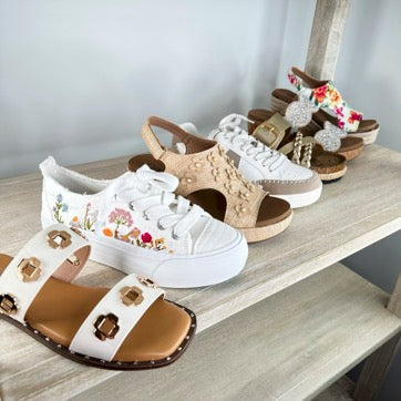 Trendy Shoes & Boots for Fall 2025 | Online Shoe Store – Avery Mae Boutique