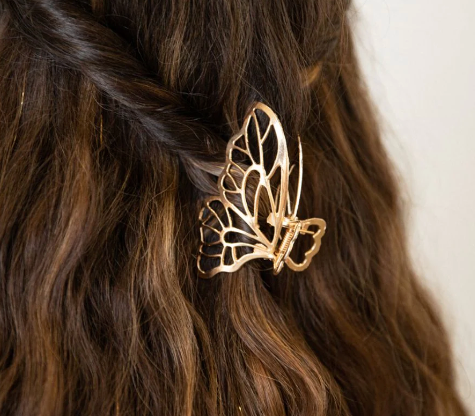 Walk With Beauty Gold Claw Clip – Avery Mae Boutique