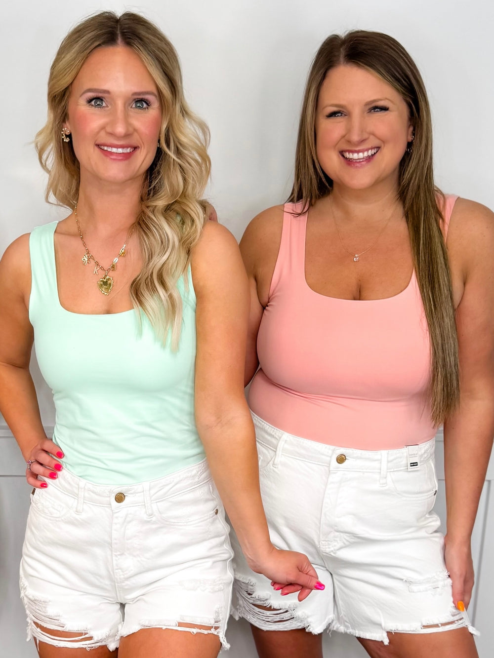One Basic Fit Right in Avery Mae Tank Top - 16 colors! – Avery Mae Boutique